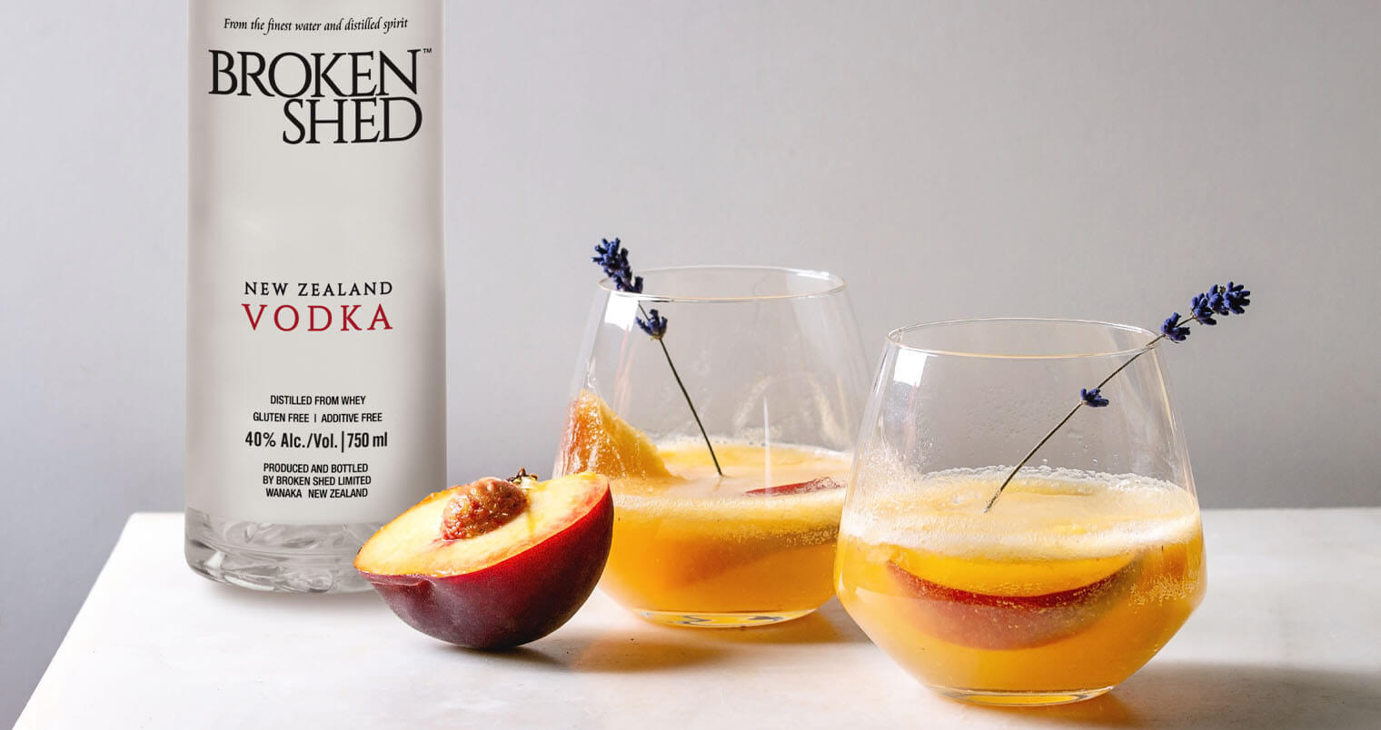 The Ultimate Guide to Hosting a Georgia Peach-Themed Cocktail Party ...